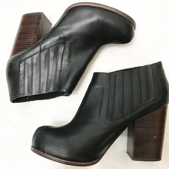 Jeffrey Campbell | Shoes | Leather Black Jeffrey Campbell Clift Booties ...